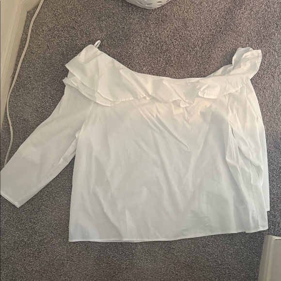 GAP | Tops | Gap White Ruffle Offshoulder Blouse | Poshmark